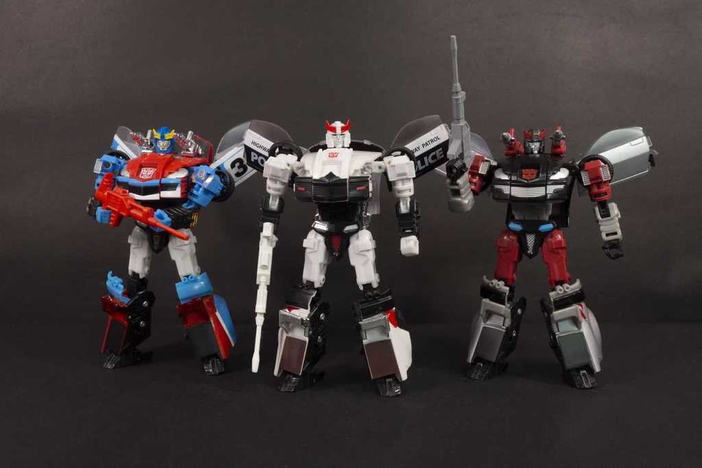 Free STL file Generations Prowl Bluestreak Somekescreen uprades 🤖 ...