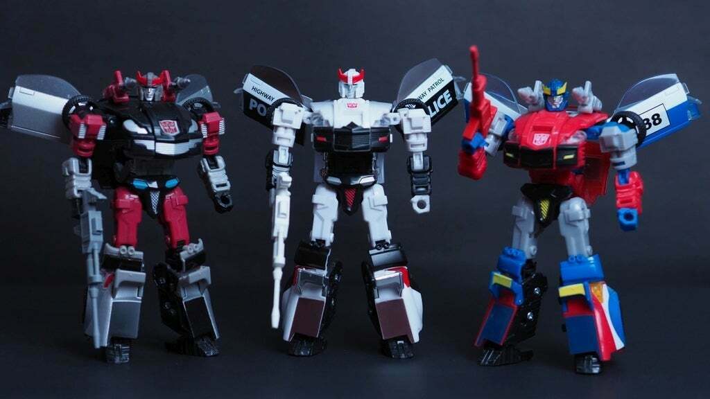 Free STL file Generations Prowl Bluestreak Somekescreen uprades 🤖 ...