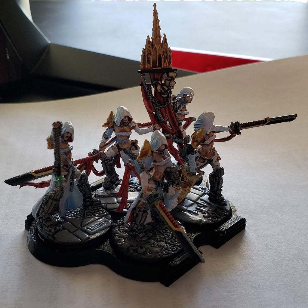 Free STL file Round 25mm movement tray 5 slots front2back grips・3D ...