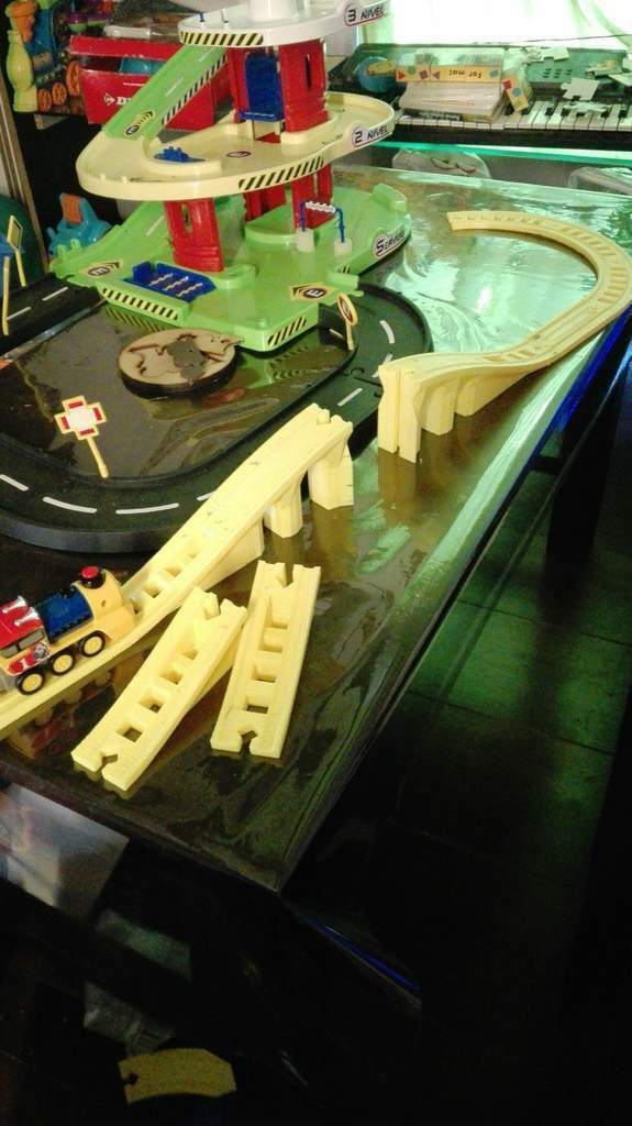 Free 3D file Train Tracks 🚆・3D printing design to download・Cults