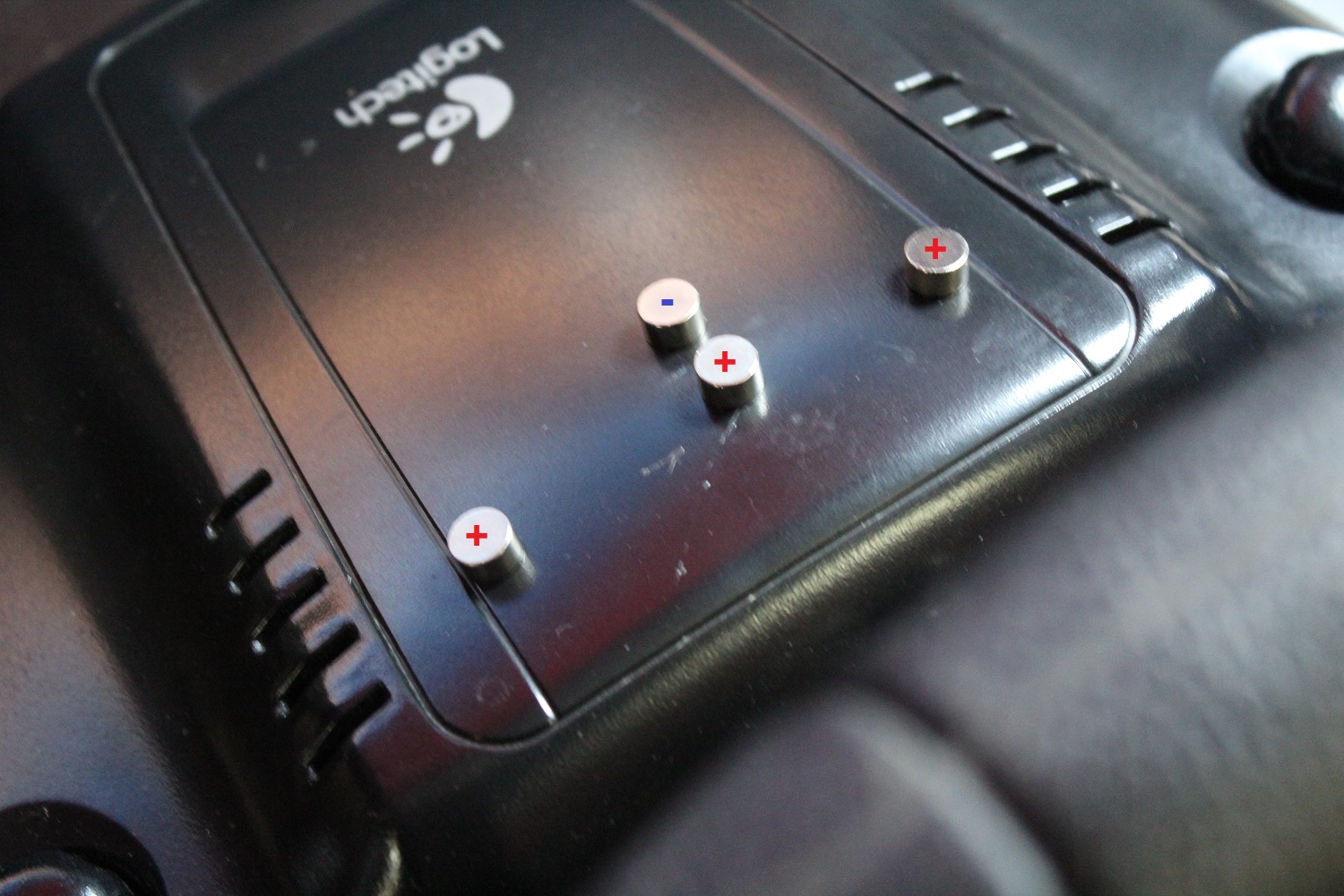 Fichier STL Sim racing dash pour les volants Loghtech 💨・Modèle pour ...