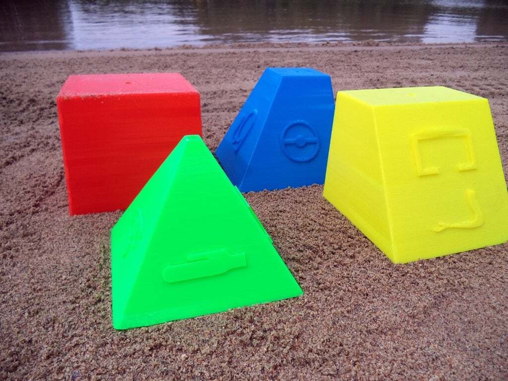 Free STL file Pyramid Sandcastle・3D printing template to download・Cults