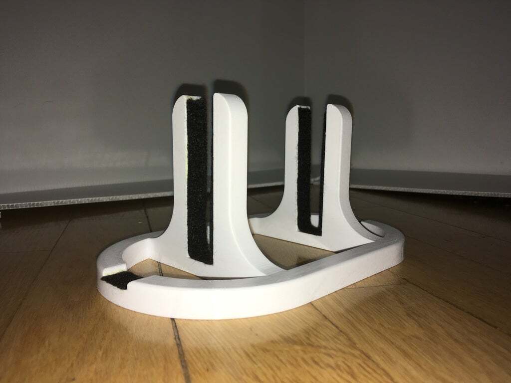 Free STL file Universal Macbook / Laptop Vertical Stand 💻・3D print ...