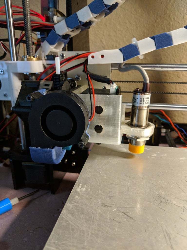 Download free STL file Anet A8 Titan Aero Mount v2 w/ inductive sensor ...