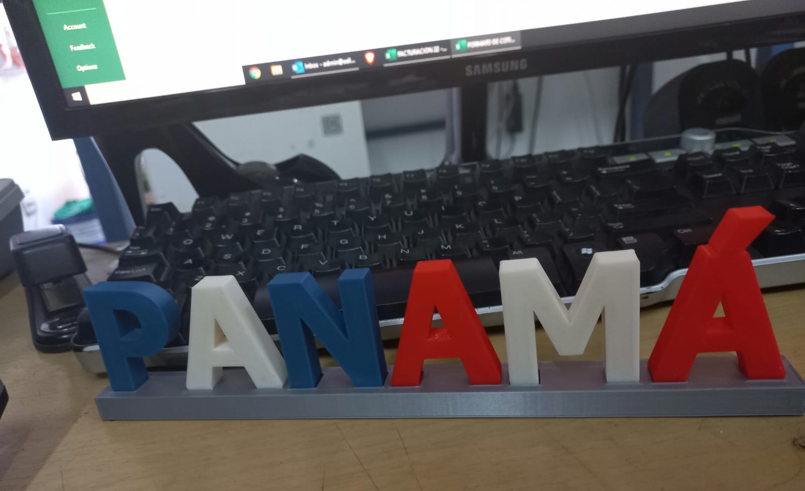 Archivo STL gratis Letrero・Modelo imprimible en 3D para descargar・Cults