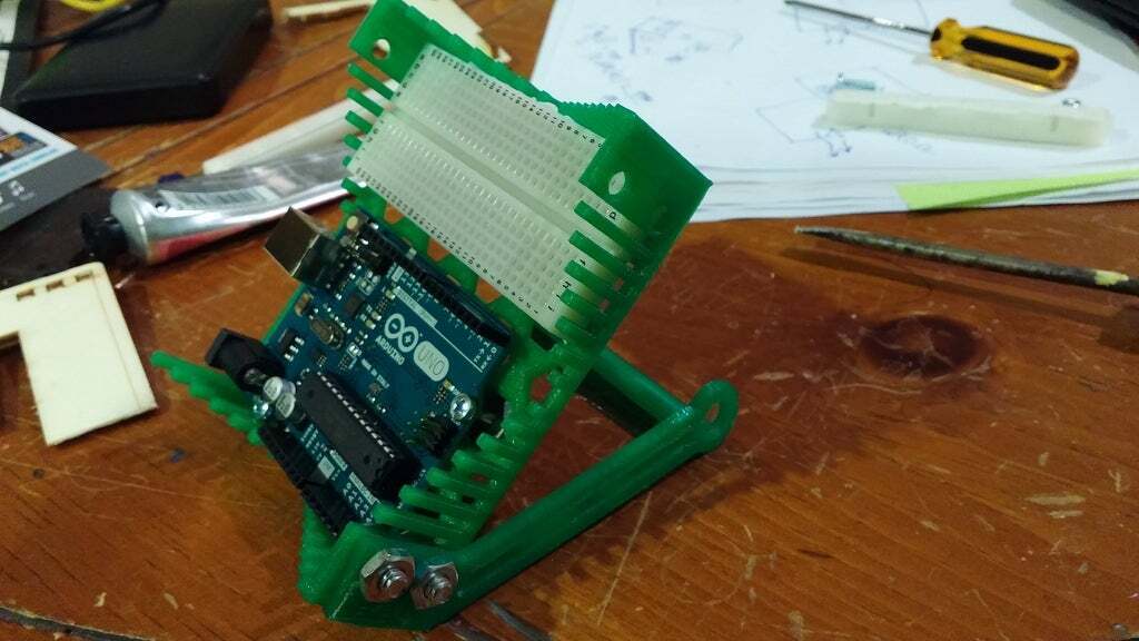 Archivo STL gratis Soporte para Arduino-Uno / Breadboard・Modelo para ...