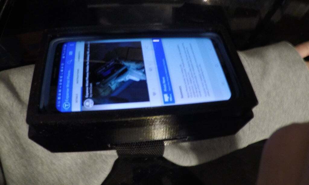 Free STL file Expanse Wrist Phone Holder for Galaxy S8 in Otterbox・3D ...