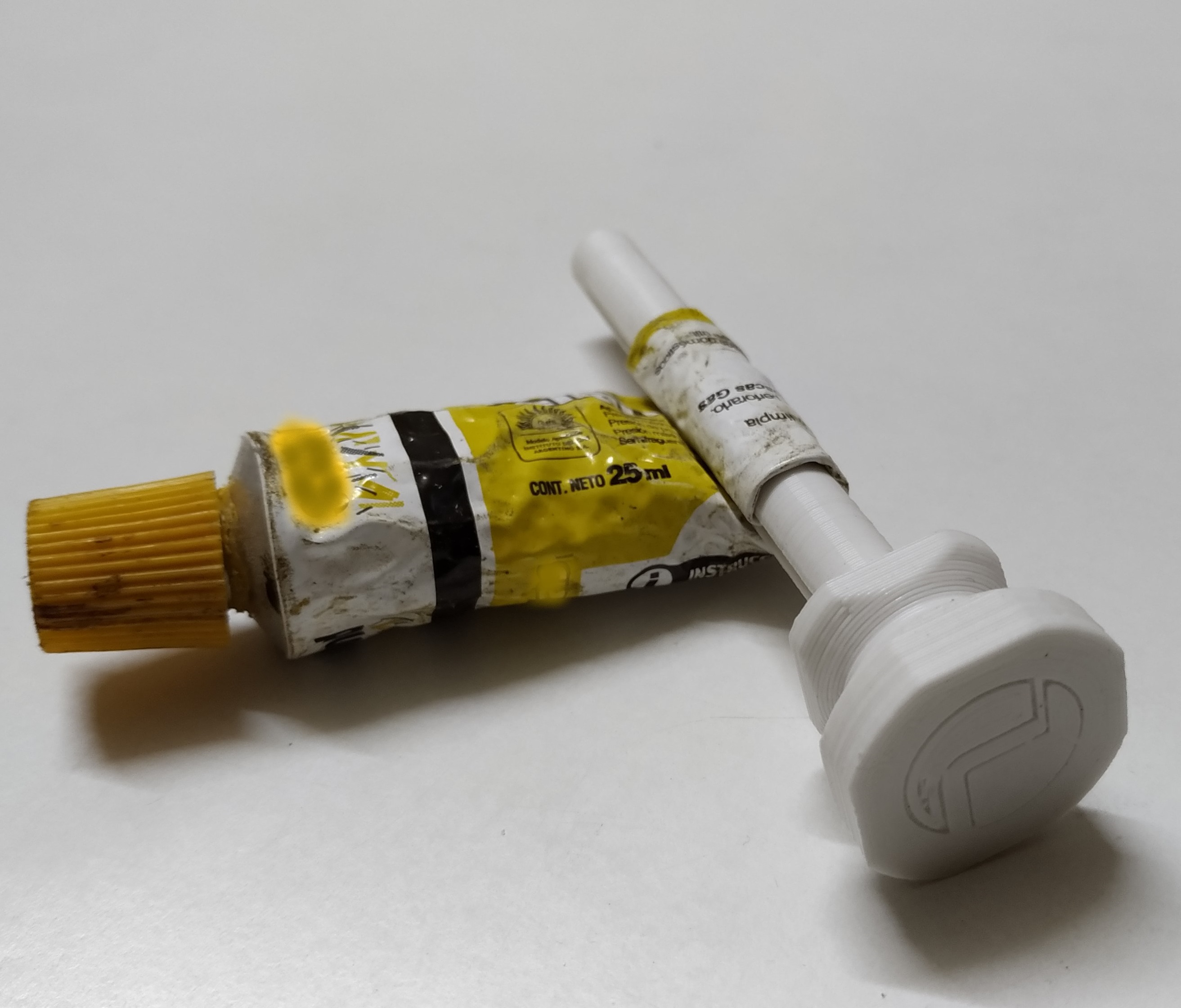 3D file Toothpaste juicer tubes knobs・3D printing model to download・Cults