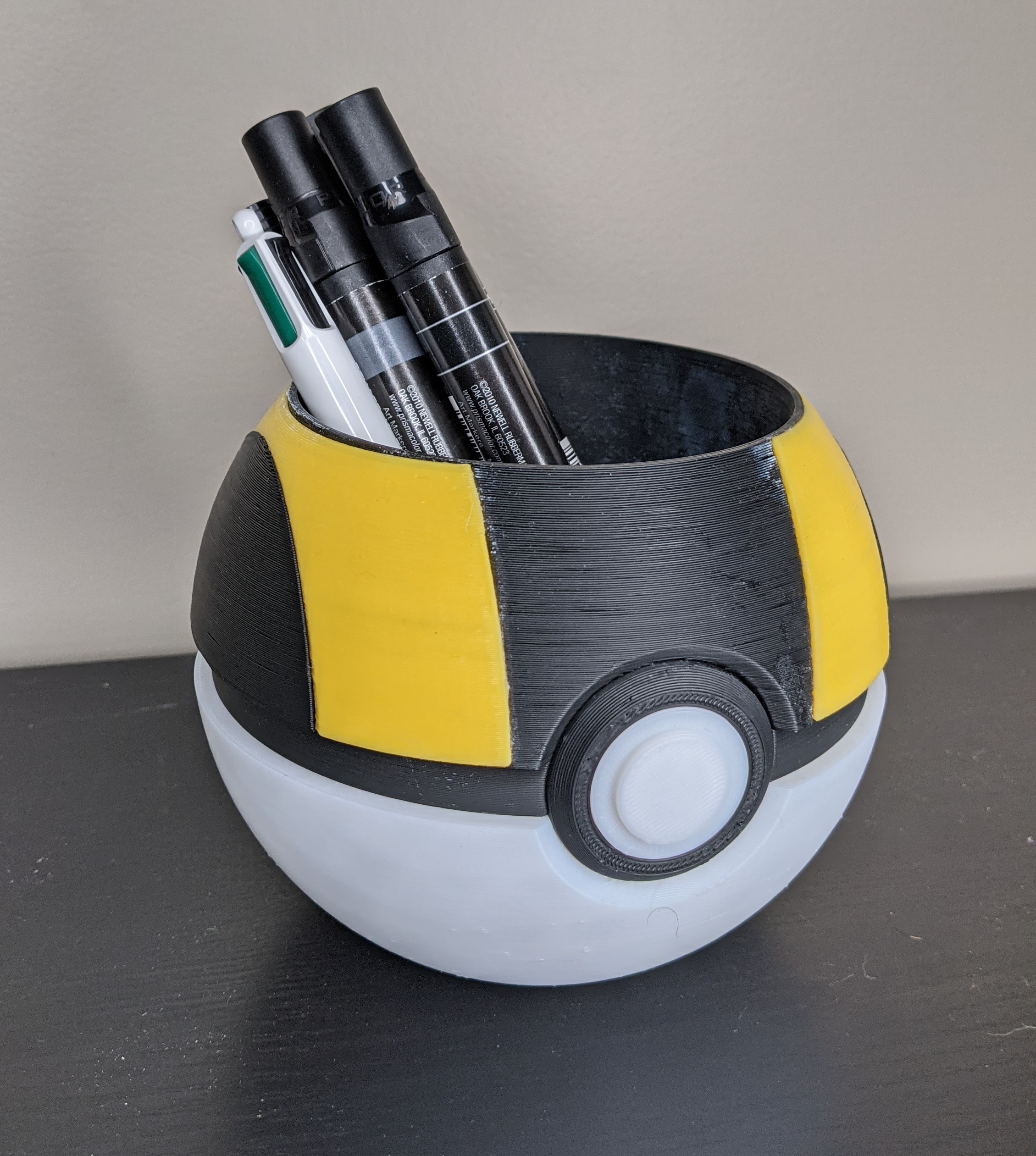 STL file Pokeball plant pots 🌿・3D printer model to download・Cults
