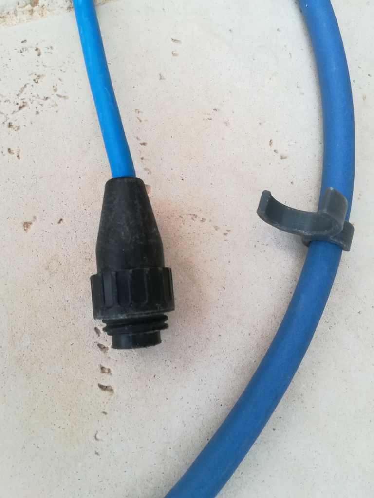 STL-Datei Cables clapms for robotic pool cleaner / Abrazaderas de ...