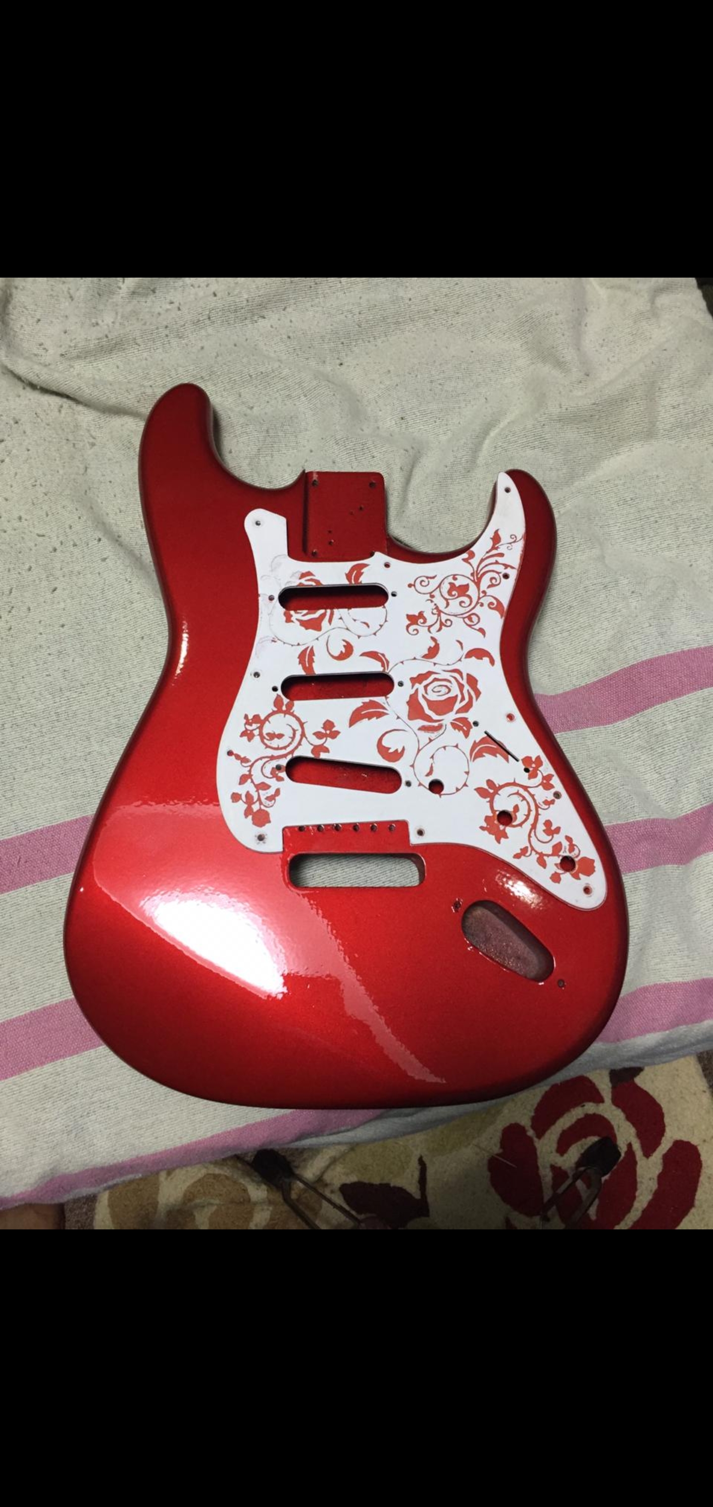 STL file fender strat pickguard wall art・3D print object to download・Cults
