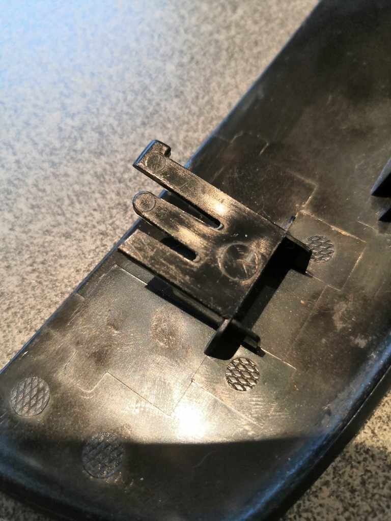 Free 3D file Logitech wirst pad lock・3D printable model to download・Cults