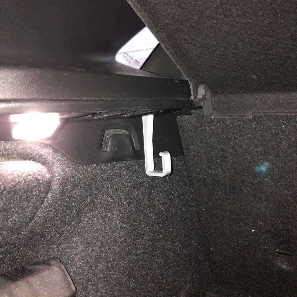 Free STL file Volvo V40 Trunk Hook 🪝・3D printing idea to download・Cults