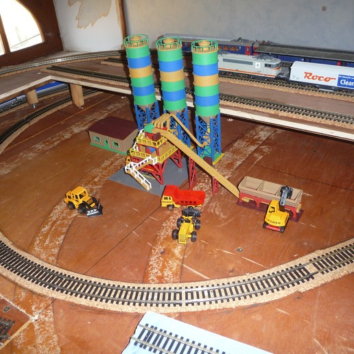 3D print HO Scale Concrete Factory ・ Cults