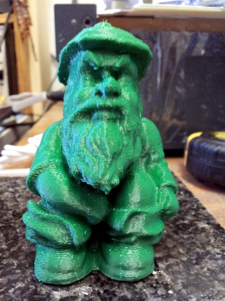 Archivo 3D gratis Gnomo Poopin de Tbuser con sombrero 🎨・Objeto de ...