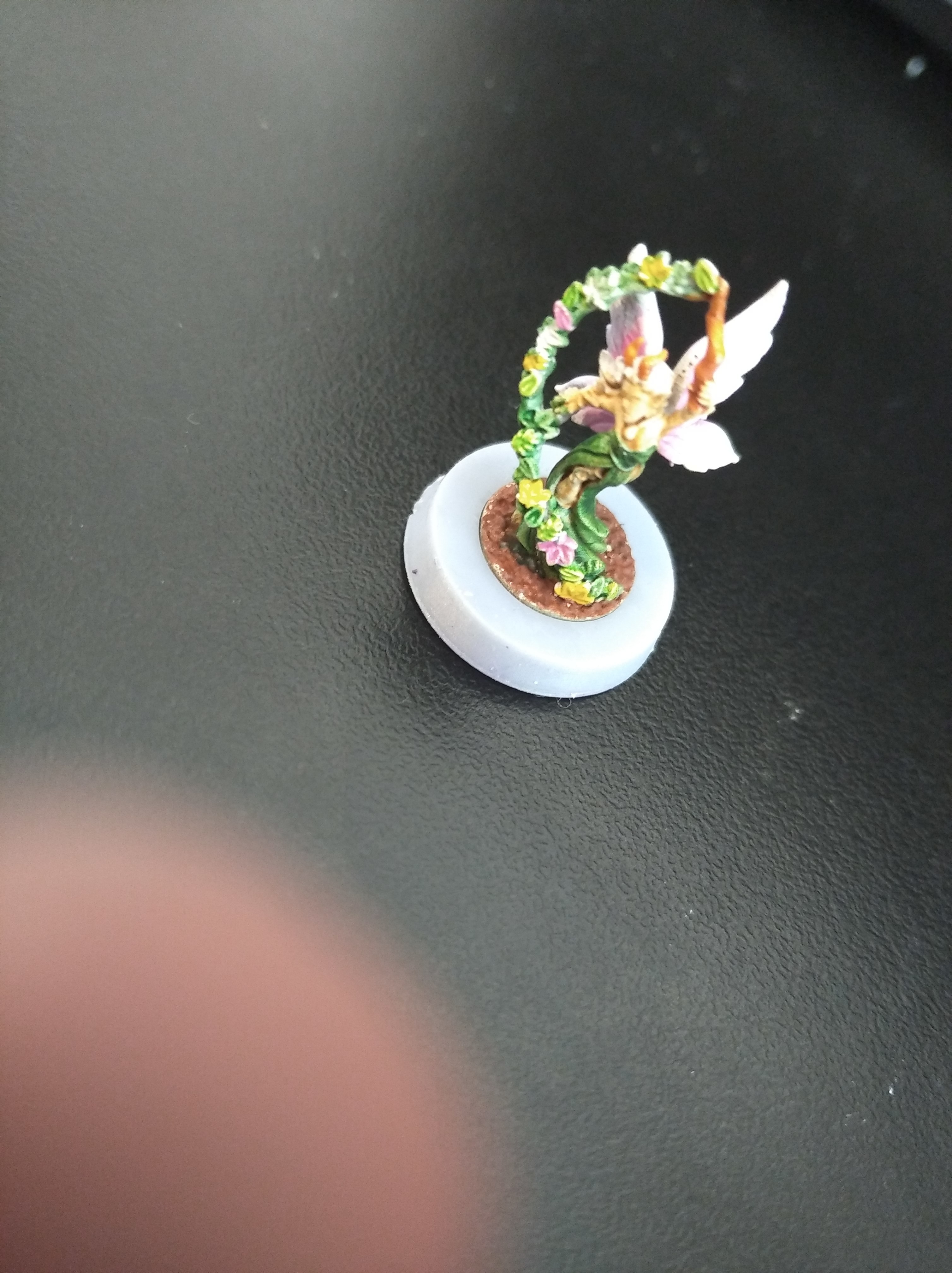 STL file Warmaster Bases (Magnet slots) 🧲・3D printable model to ...