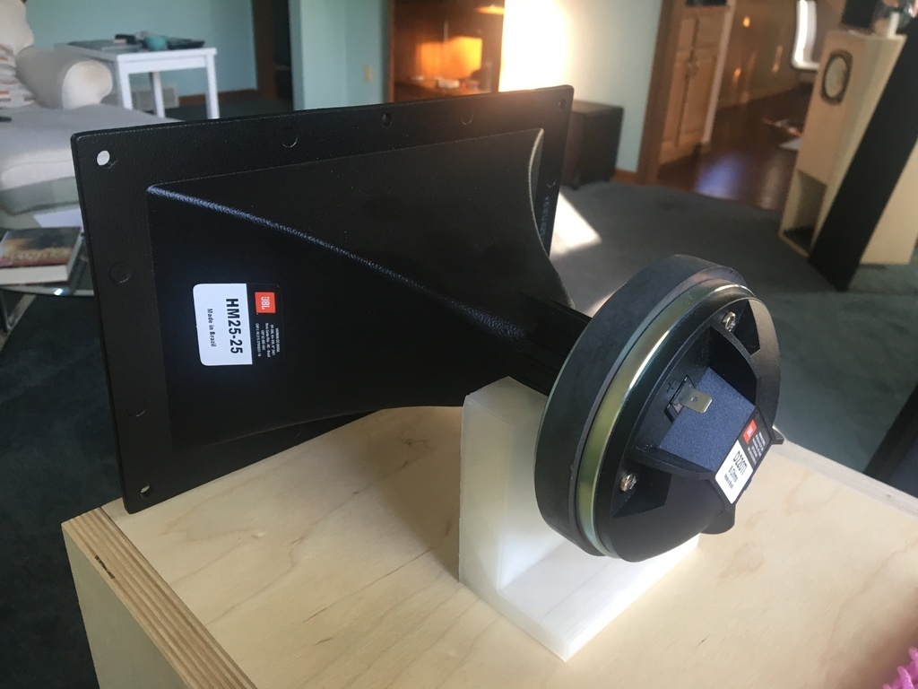 Fichier 3D gratuit Support pour tweeter à pavillon JBL 👽・Modèle à ...