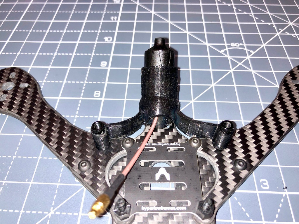 Free 3D file VAS MinIon FPV Antenna Mount for Hyperlow GC・3D printer ...