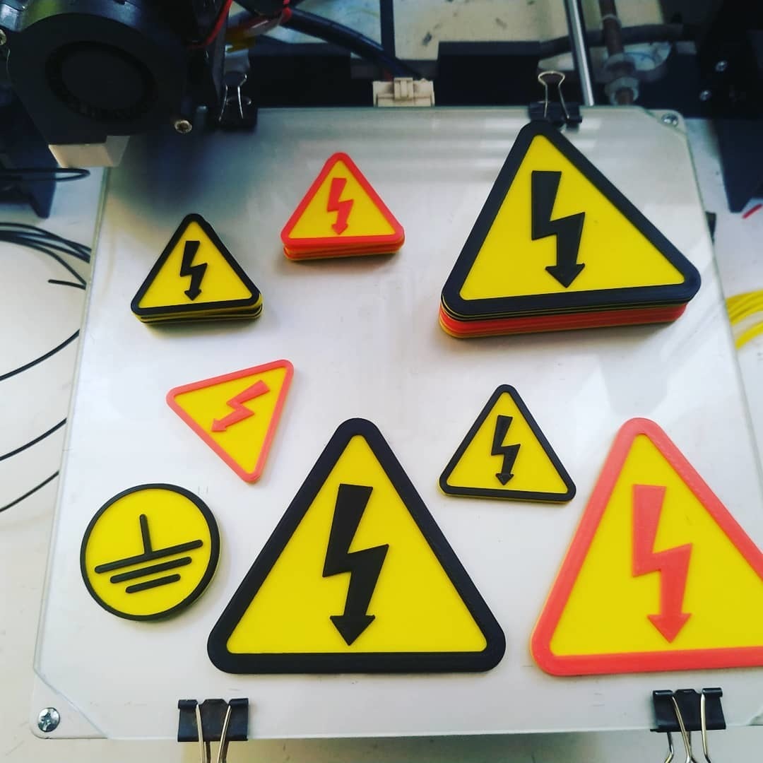 STL file electricity hazard" sign・3D printable model to download・Cults