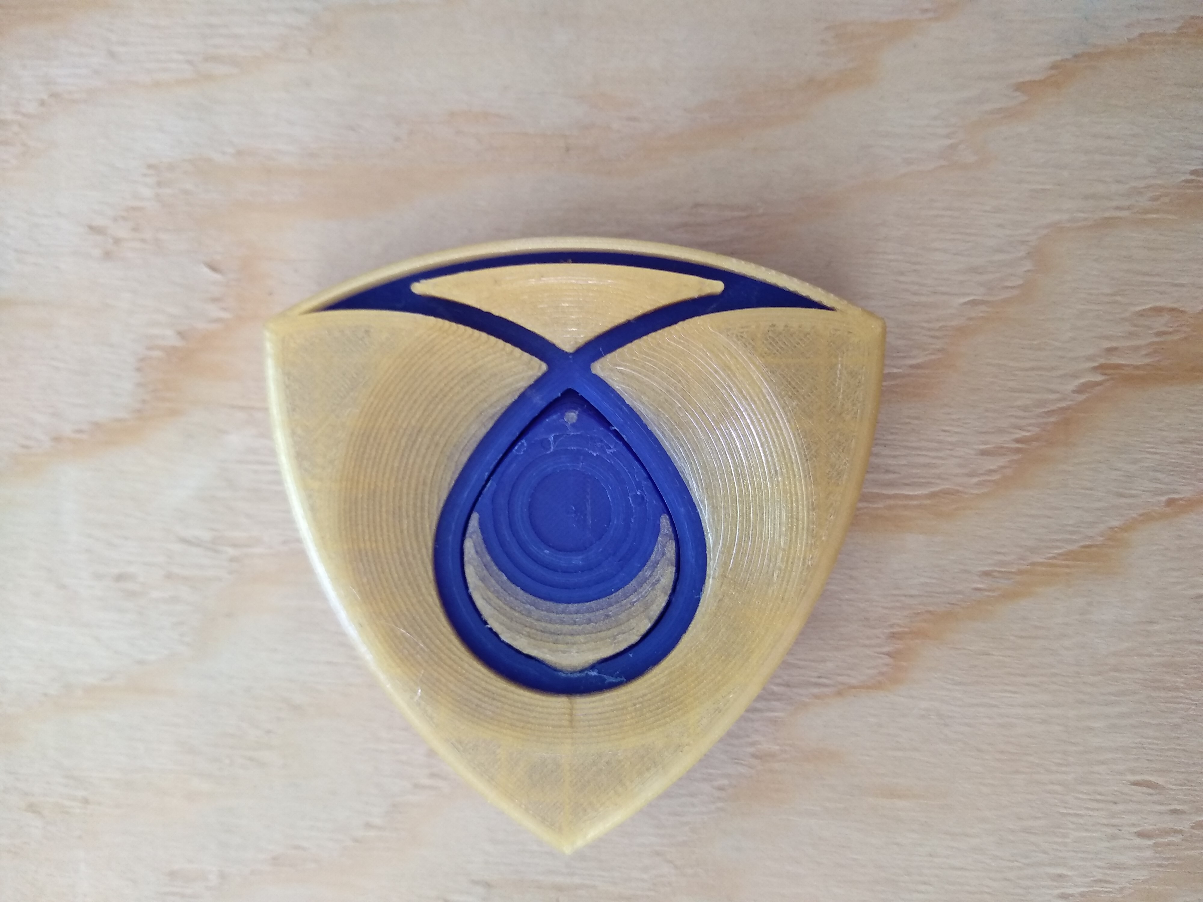 Archivo STL gratis My Reuleaux triangle fidget MakerCoin 🔺・Plan de ...