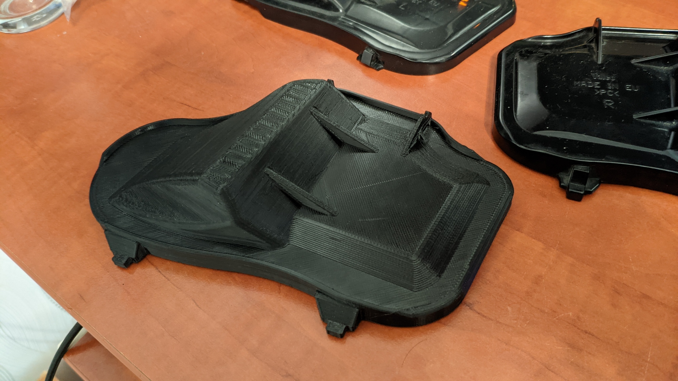 STL file Opel Afl Curve Light Xenon Headlight back cover・3D printable ...