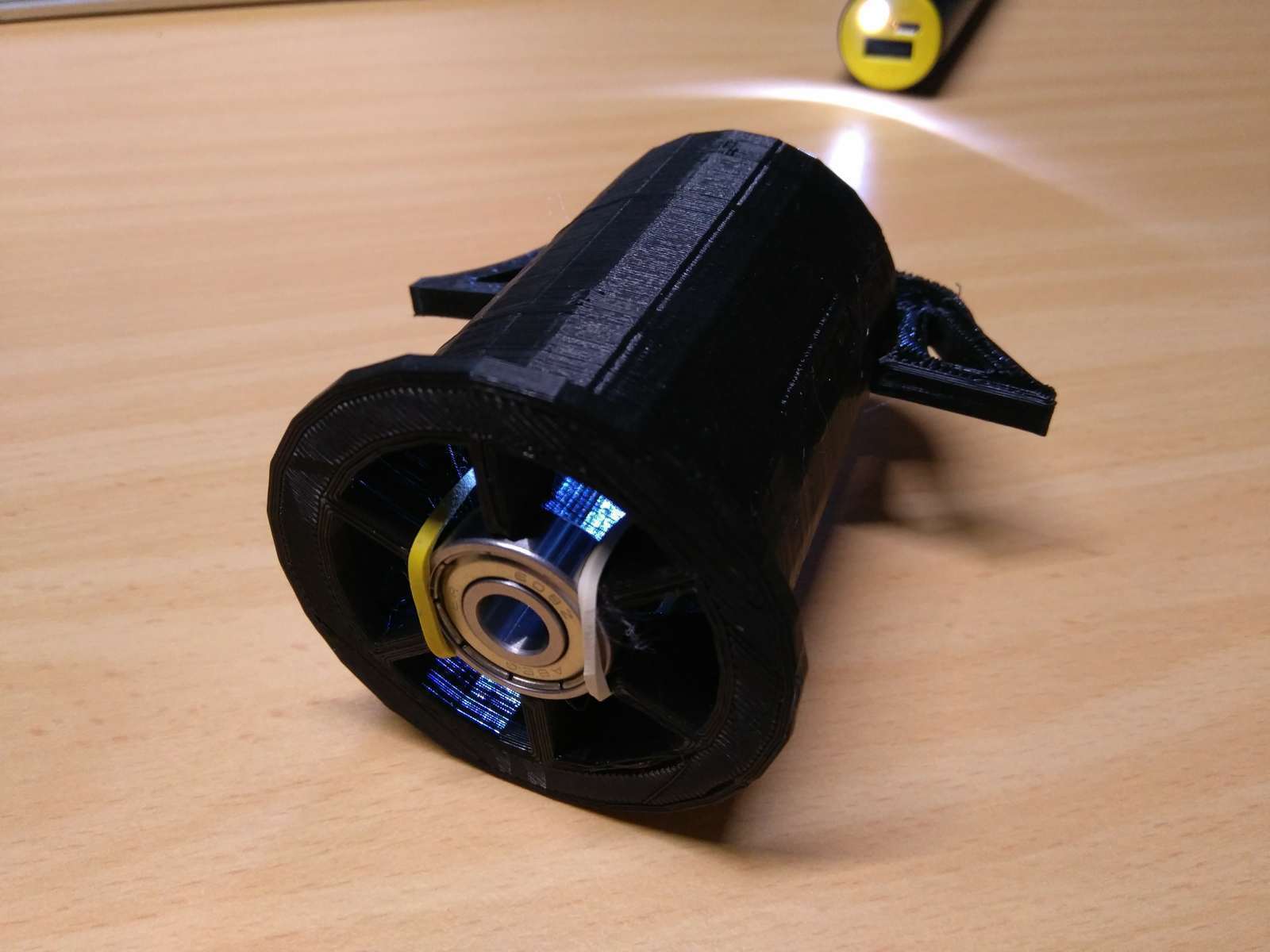 Free STL file filament spool axle with spring-loaded clips・Model to ...