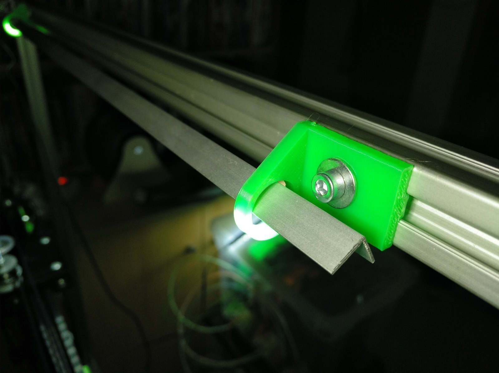 Бесплатный STL файл LED Holders (configurable)・Шаблон для 3D-печати для ...