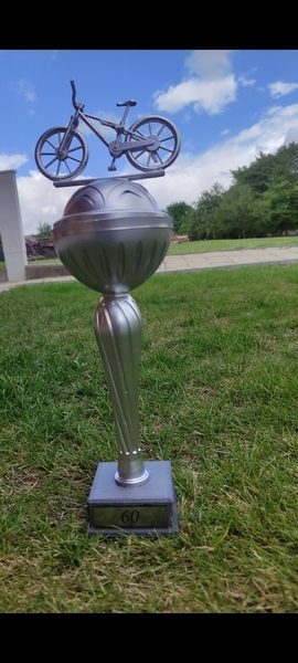 Fichier STL gratuit Vélo Trophy Cup・Design pour impression 3D à ...