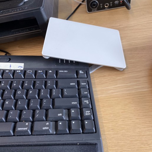3D printable Magic Trackpad Mount (adjustable) • made with unknown ・ Cults