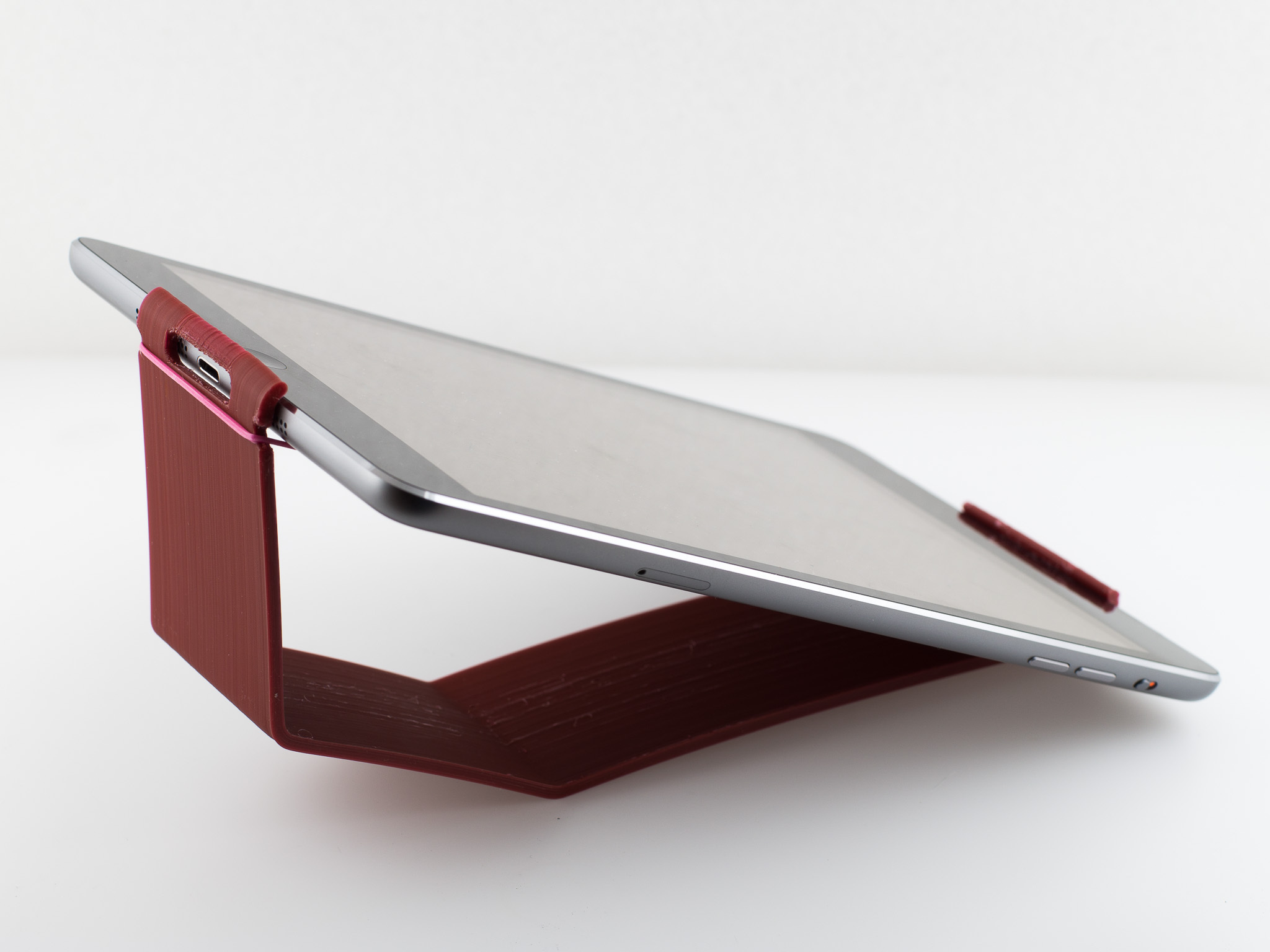 Free STL file iPad Mini Clip Stand・3D printing model to download・Cults