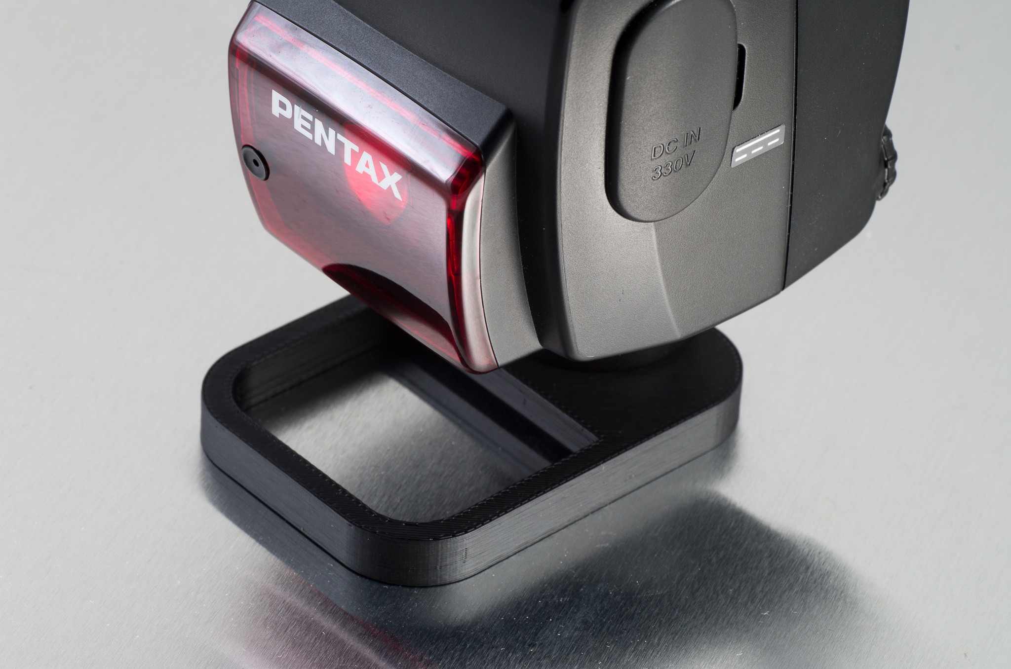 Free STL file Flash Stand・Object to download and to 3D print・Cults