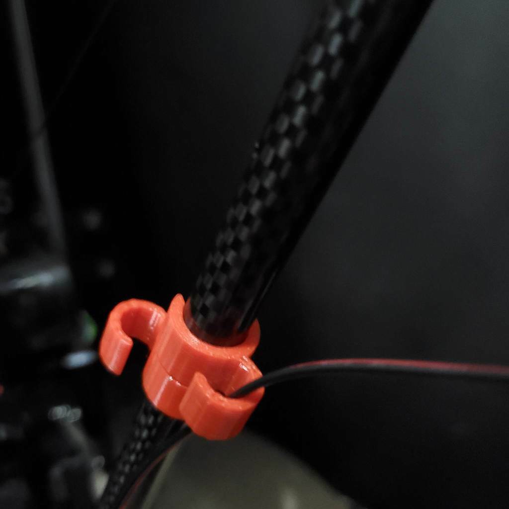 Free 3D file v400 probe wire clip・Design to download and 3D print・Cults