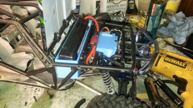 Free STL file Axial Wraith forward battery relocation 🔋・3D printing ...
