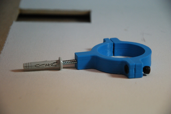 Free STL file Pipe clamp 🗜️・Model to download and 3D print・Cults