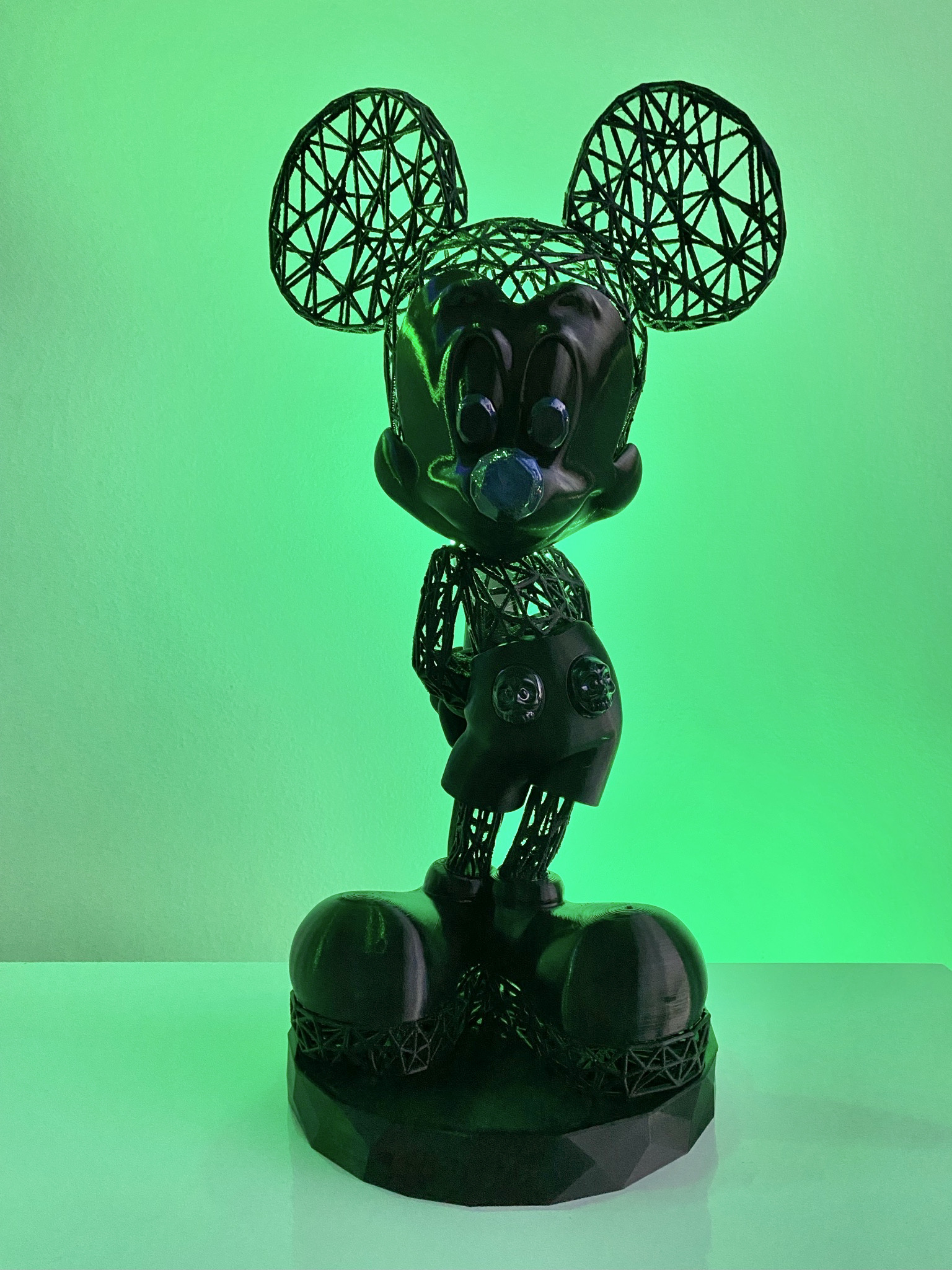 3D file MICKEY WIREFRAME 3D SCULPTURE・3D printable model to download・Cults