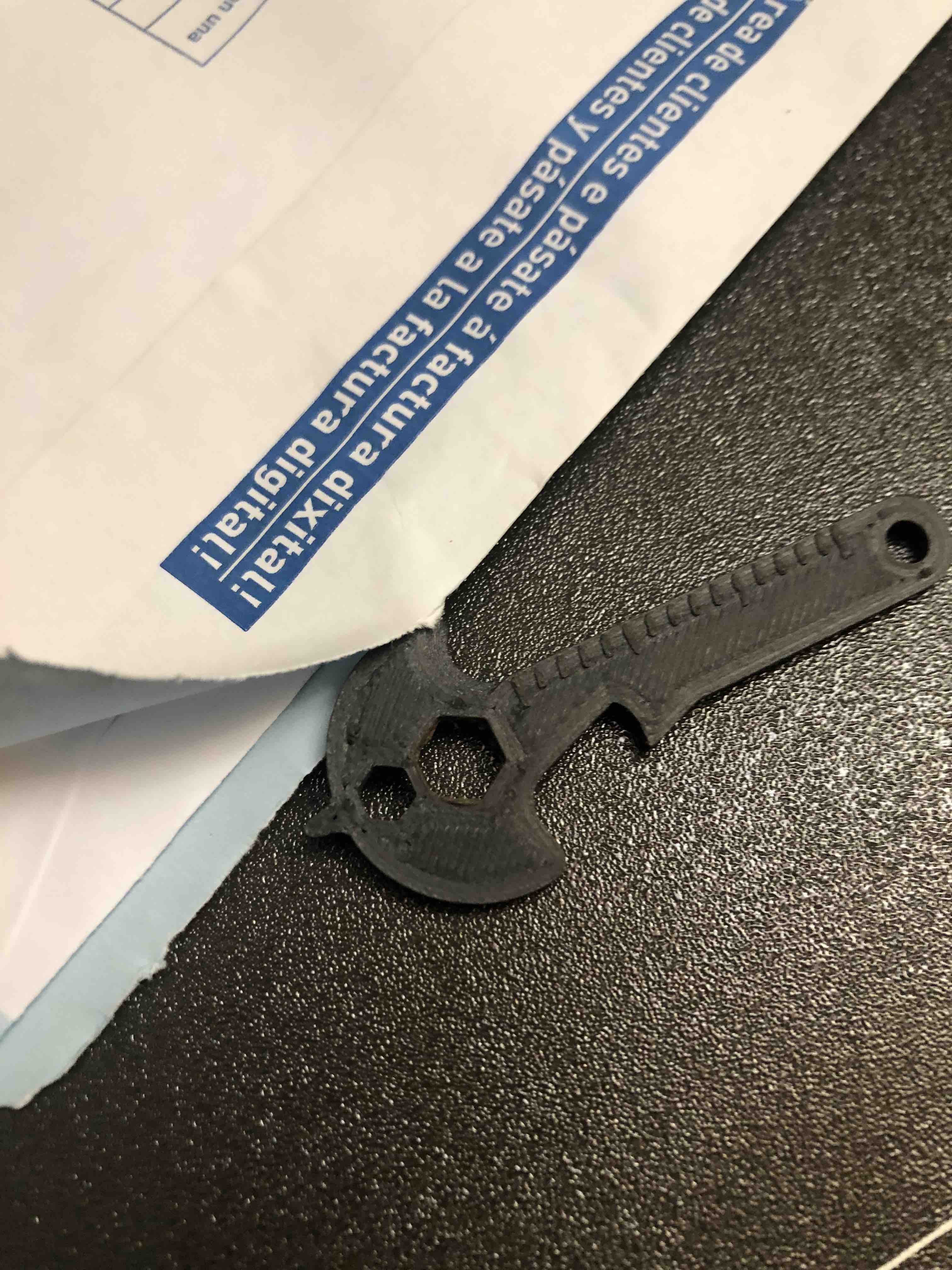 STL file Supermarket trolley key chain tool multitool・Design to ...