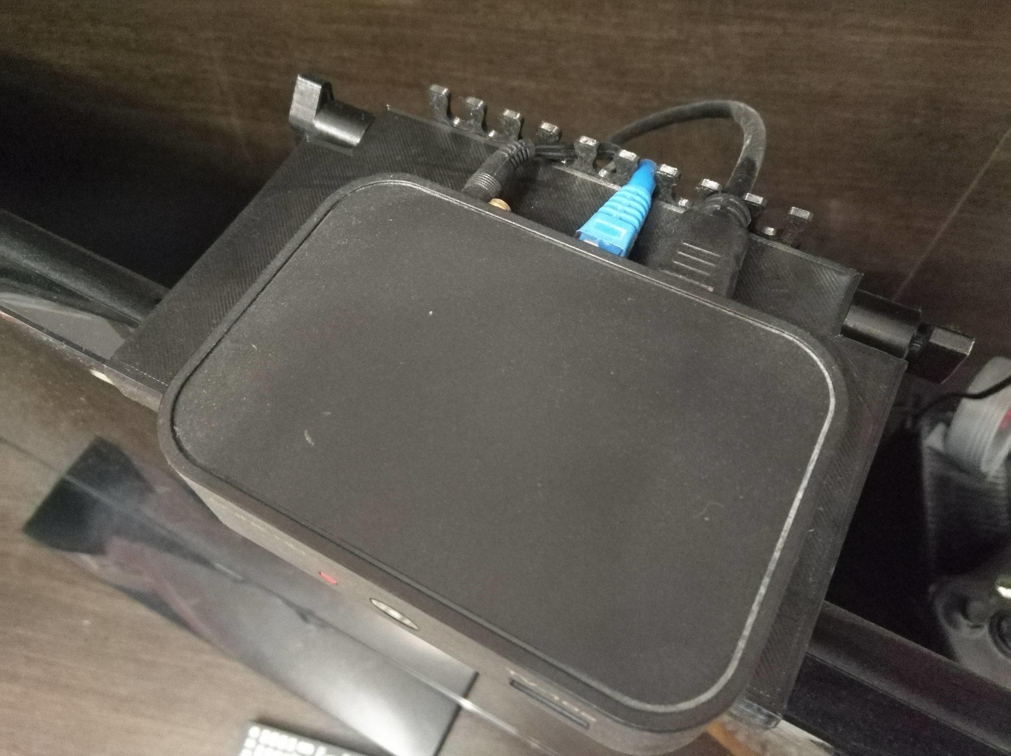 STL file Shelf on TV (for TVbox)・3D printing template to download・Cults