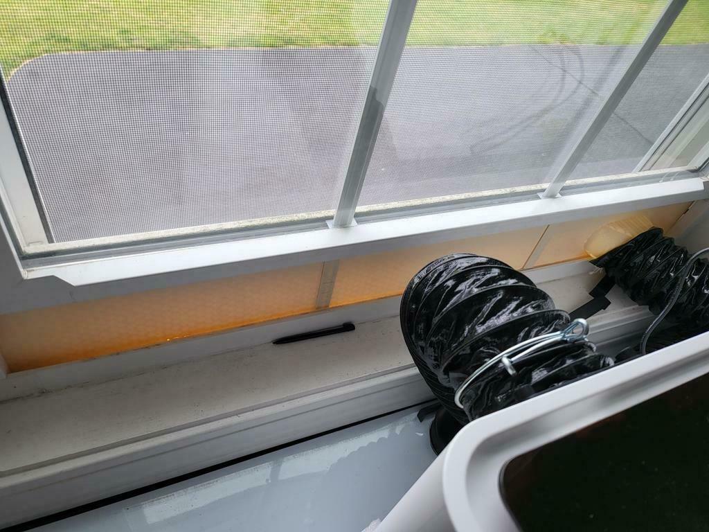 Free 3D file Xtool M1 window Vent 🪟・3D printing model to download・Cults