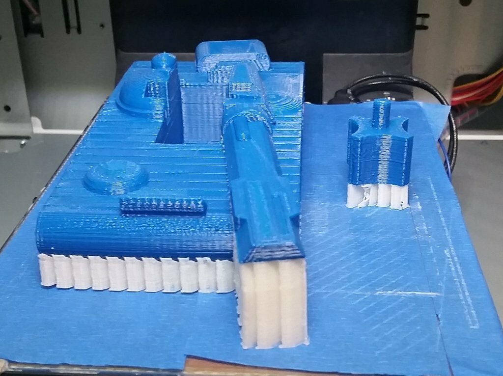 Free 3D file Tron Tank Tape Dispenser 🪖・3D printer design to download・Cults