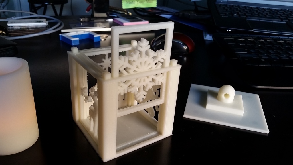 Free 3D file Holiday Lantern with Swappable Panels 🏮・3D printer design ...