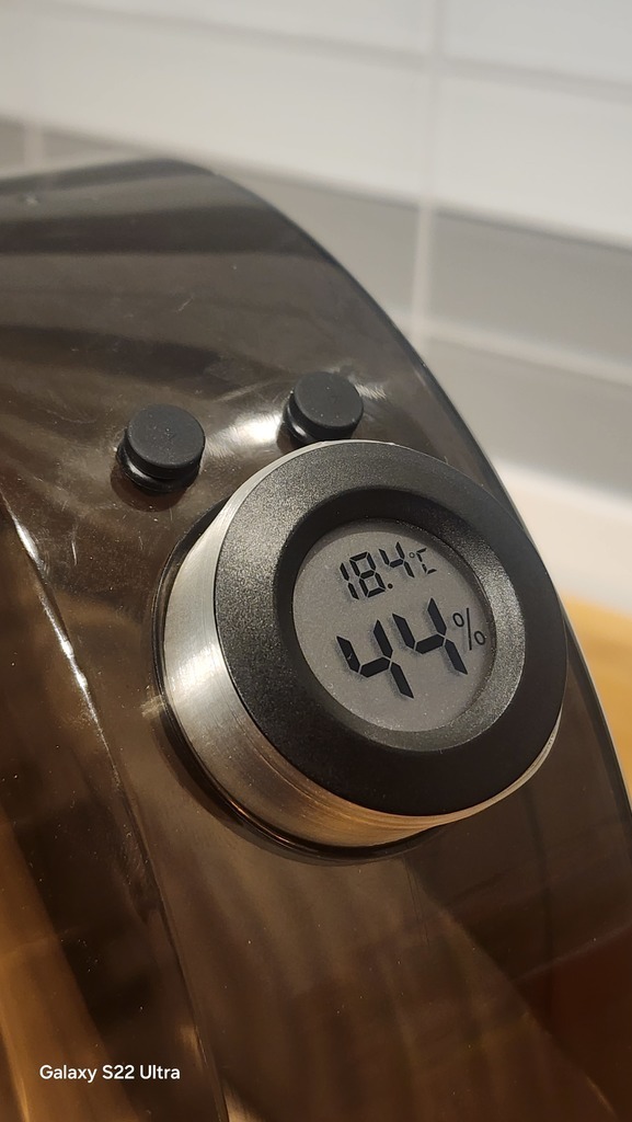 Free 3D file Eryone Filament Dryerbox Mods Lock Clip Display Mount 🪢・3D printing design to ...