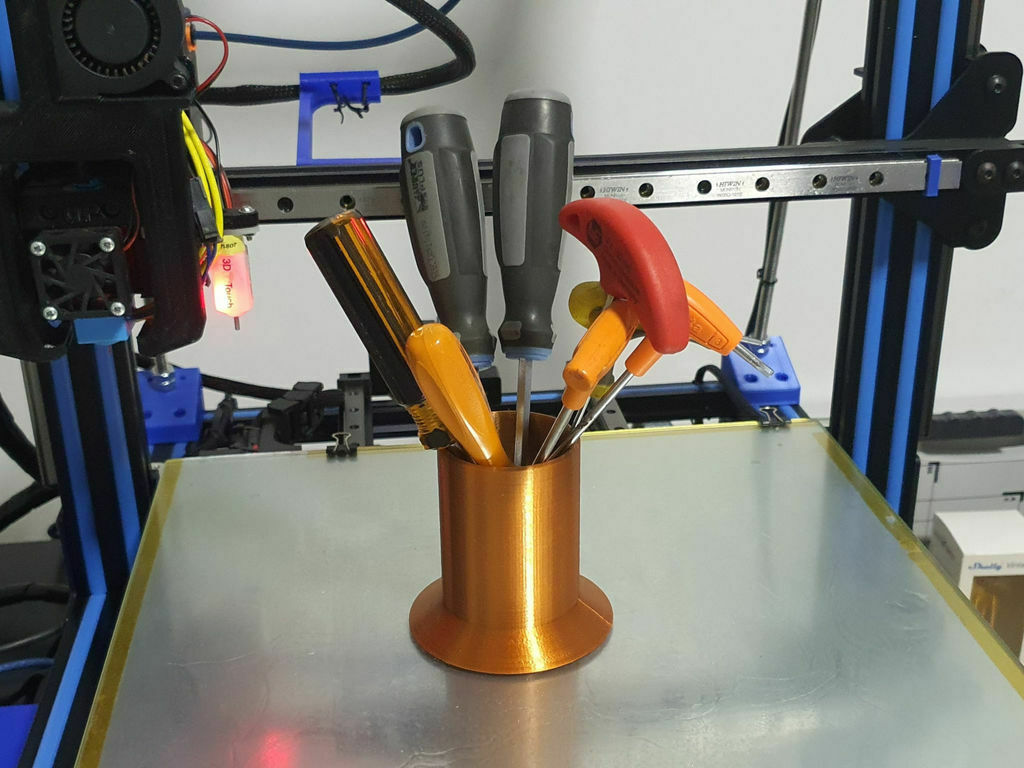 Free STL file Tools holder large base・3D printer design to download・Cults