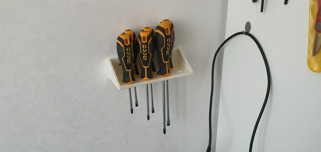 3D file Screwdrivers wall holder 🪛・3D printer design to download・Cults