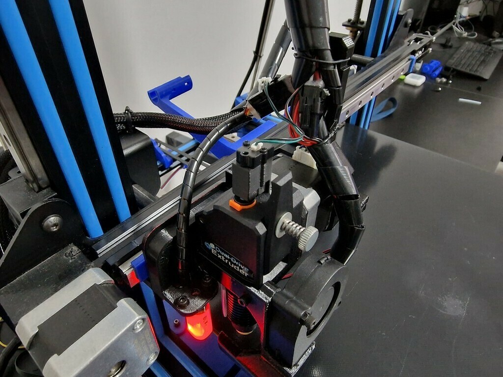 Free 3D file Geeetech Filament Runout Sensor housing for BMG Direct ...