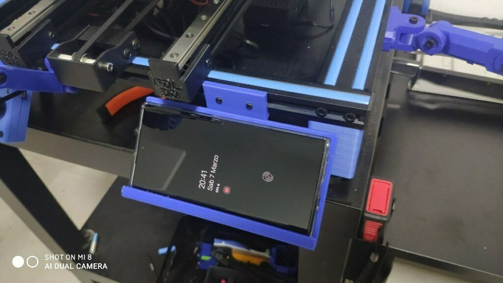 3D file Phone holder for 2020 frame 📞・3D printing design to download・Cults