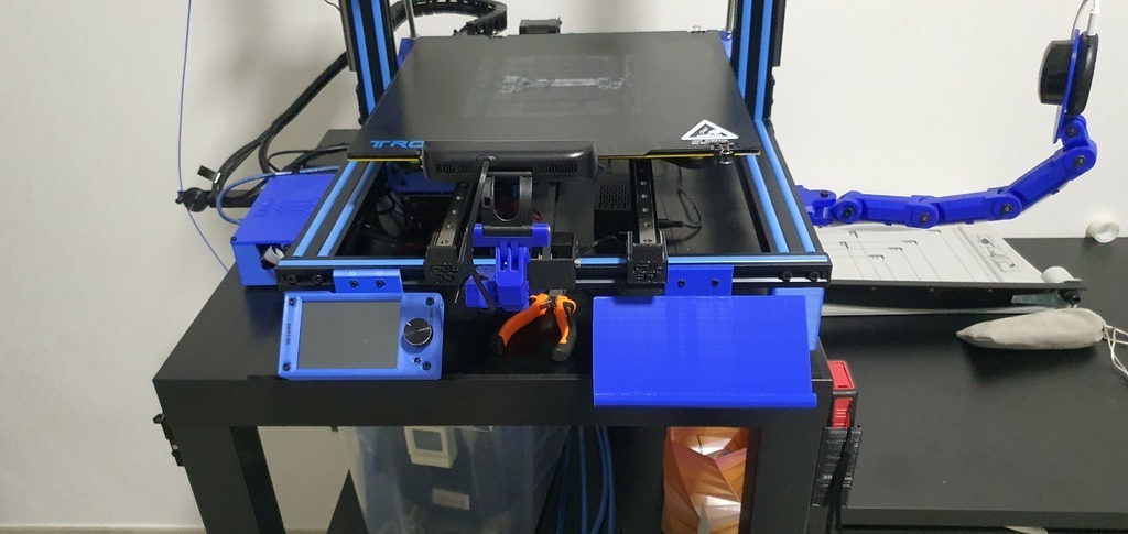 3D file Phone holder for 2020 frame 📞・3D printing design to download・Cults