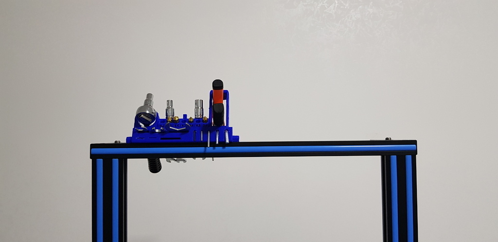 Free 3D file M6 Nozzles and tools holder for 2020 frame (A30, CR-10 ...