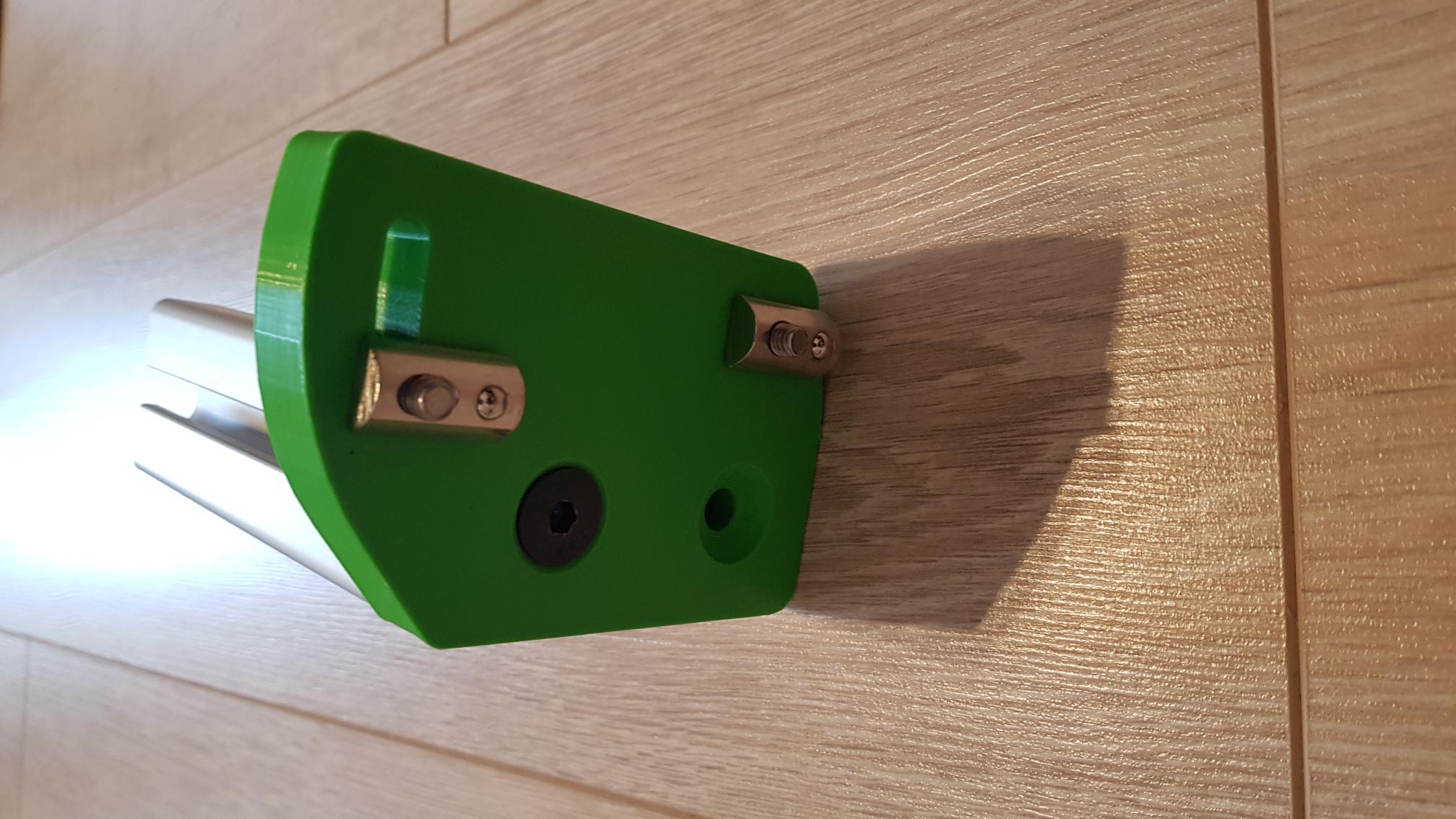 STL file Fanatec CSL DD - Side mount・3D printing idea to download・Cults