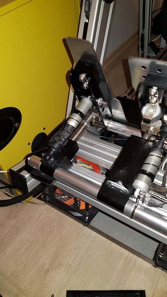 Free STL file Fanatec Club Sport Pedals・3D printing model to download・Cults