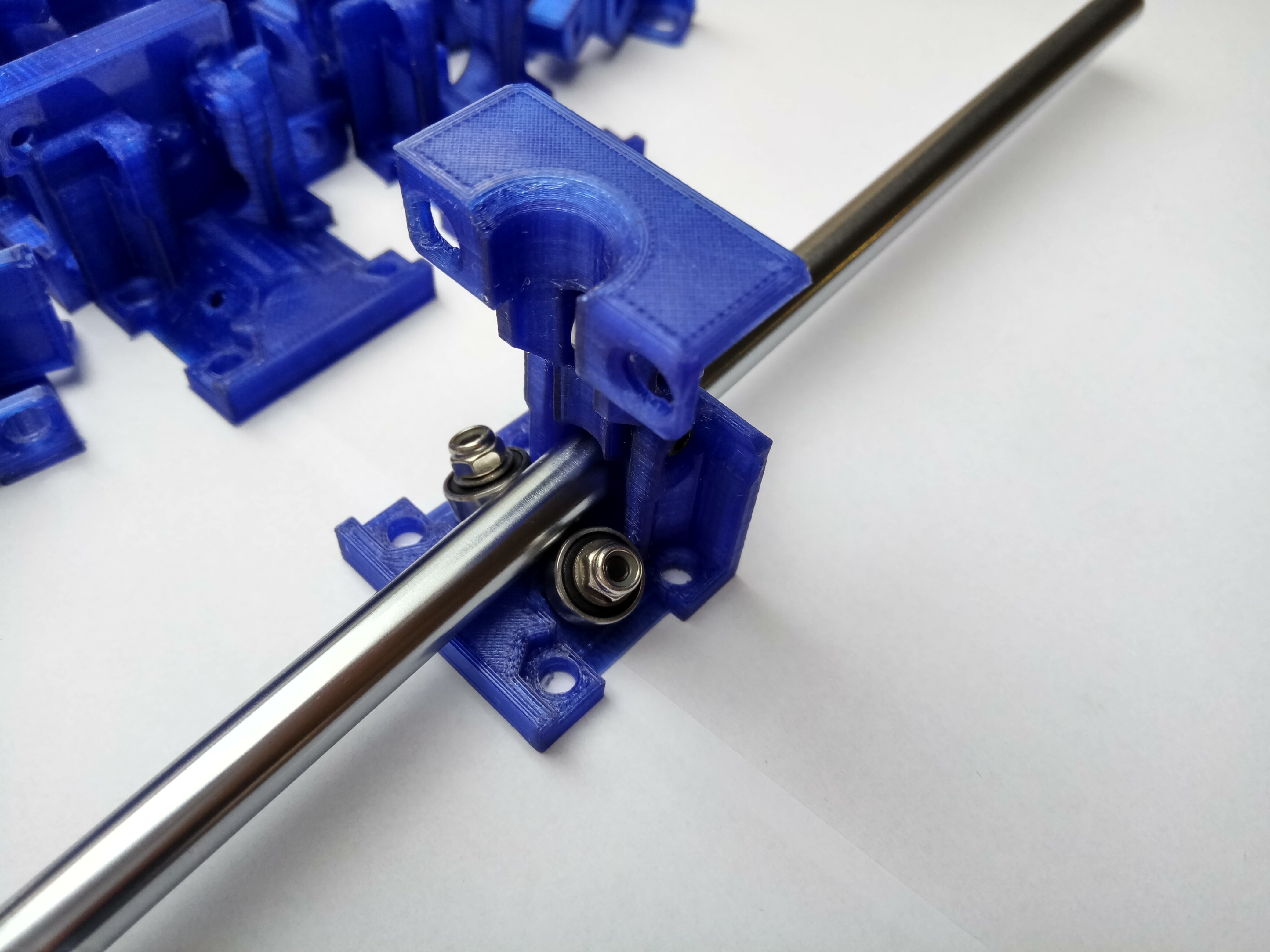 STL file Smart bearing block V2 - common lm8uu bearing block ...